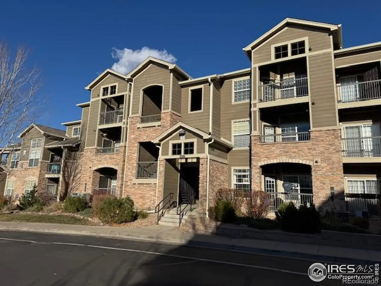 Property listings in Blue Sky At Vista Ridge Condo Map Subdivision